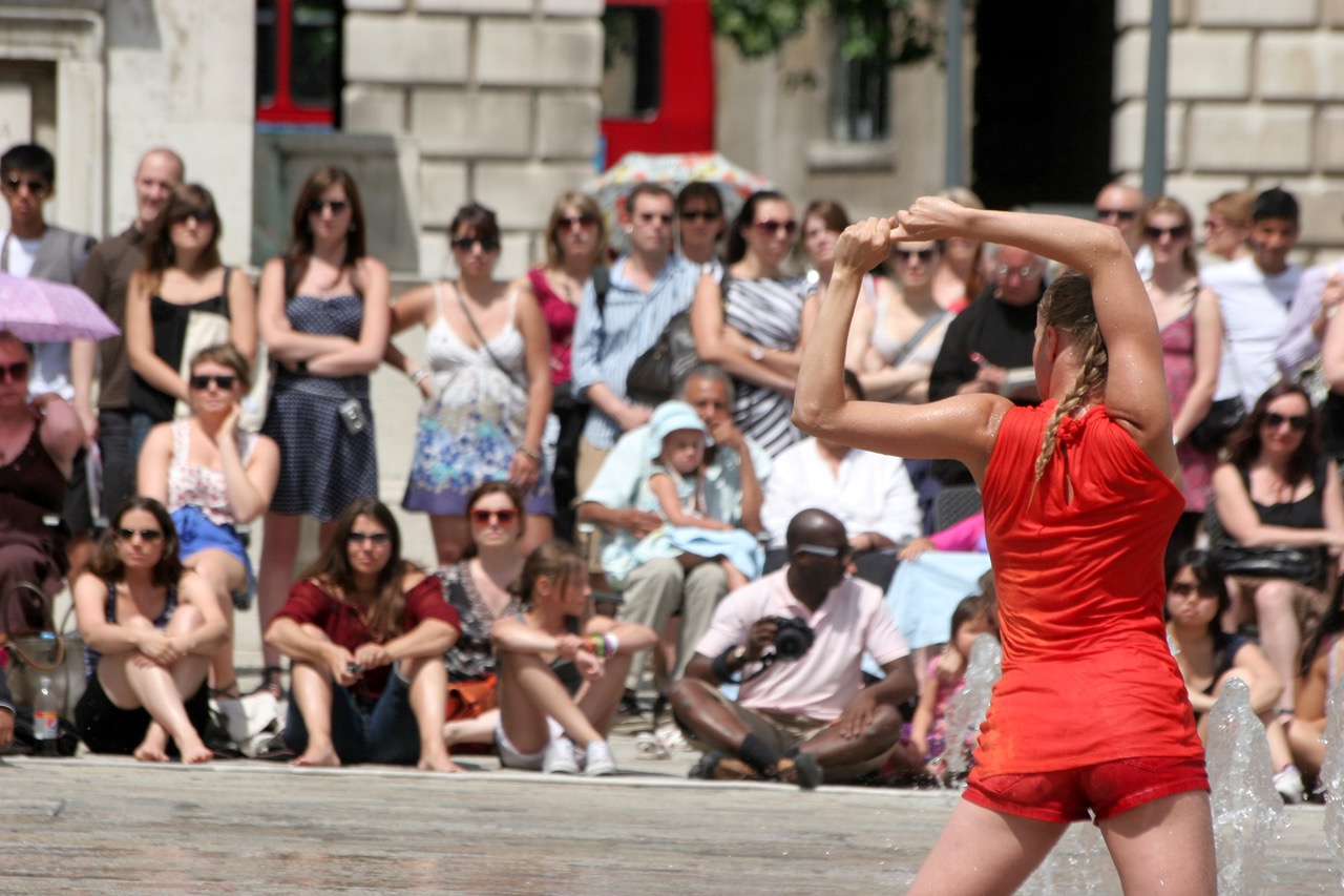 Fluid Boundaries – community contemporary dance performances responding ...